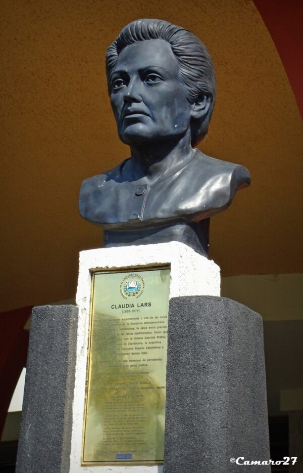 Claudia Lars, Poetisa Salvadoreña | Guanacos