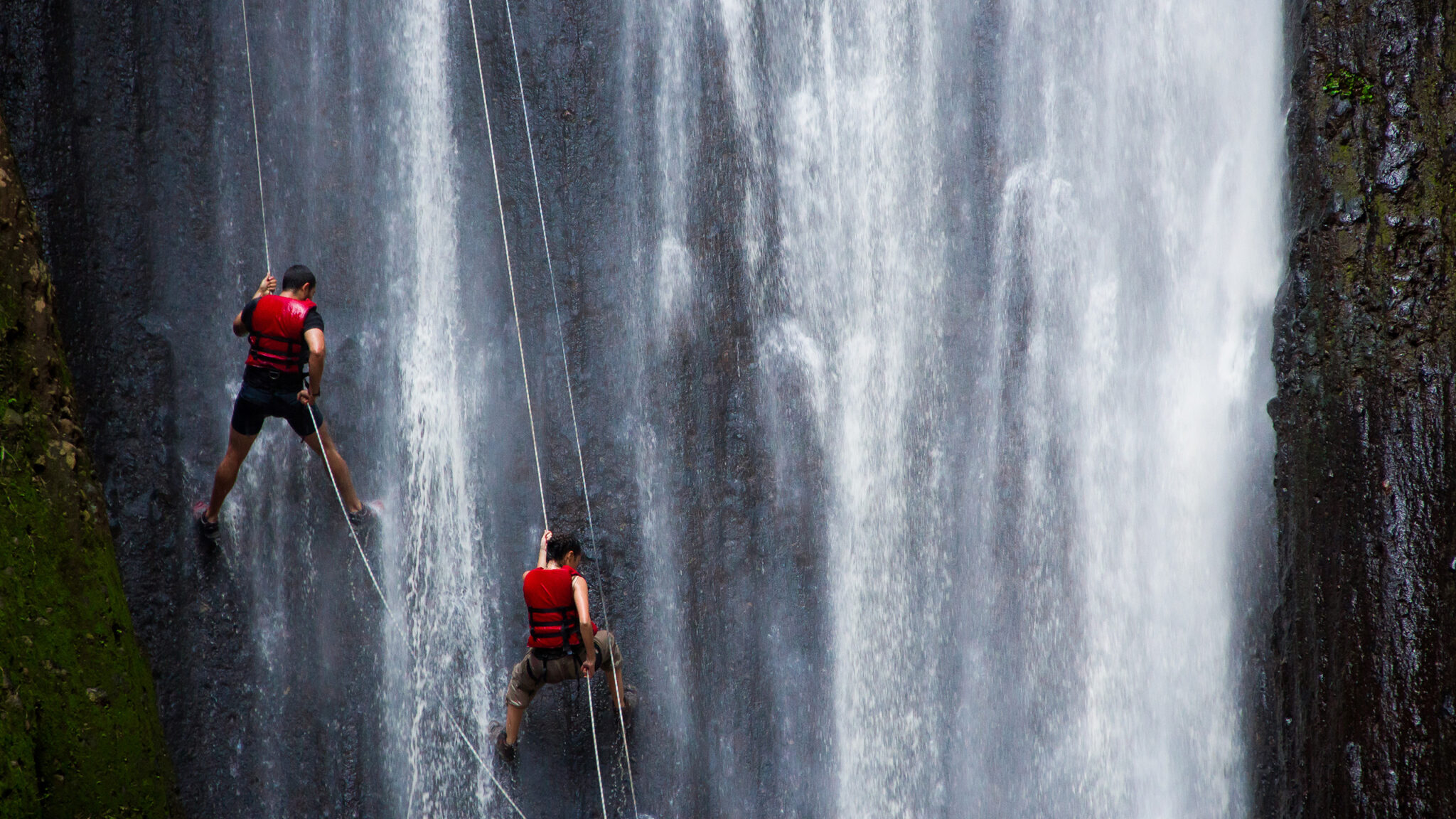 Cascada El Escuco, Tesoro Natural en Sonsonate | Guanacos
